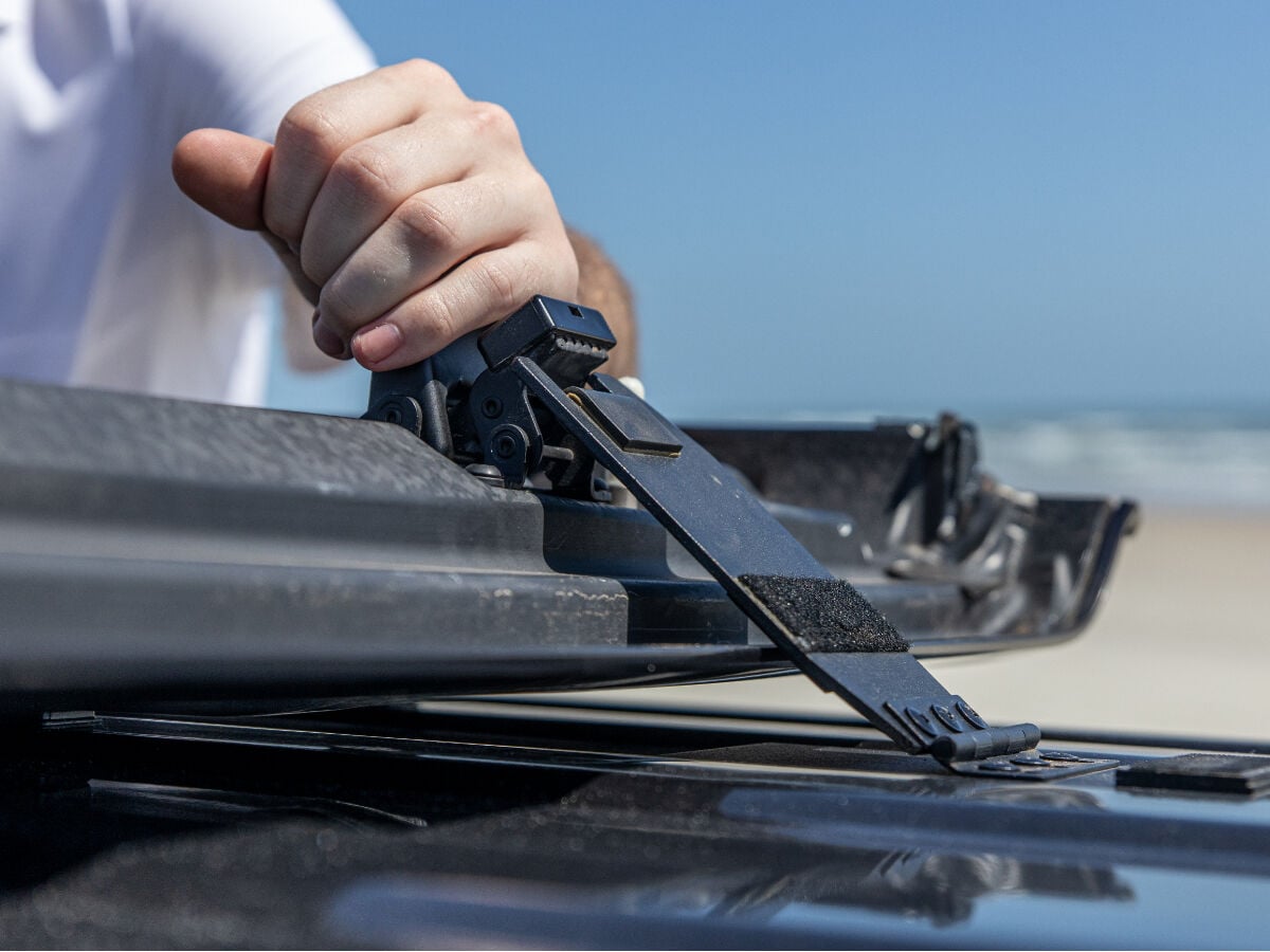 EZ4X4 EZFreedom Top Hinge and Lock Kits - JKU - 4 Door - SharpTruck.com