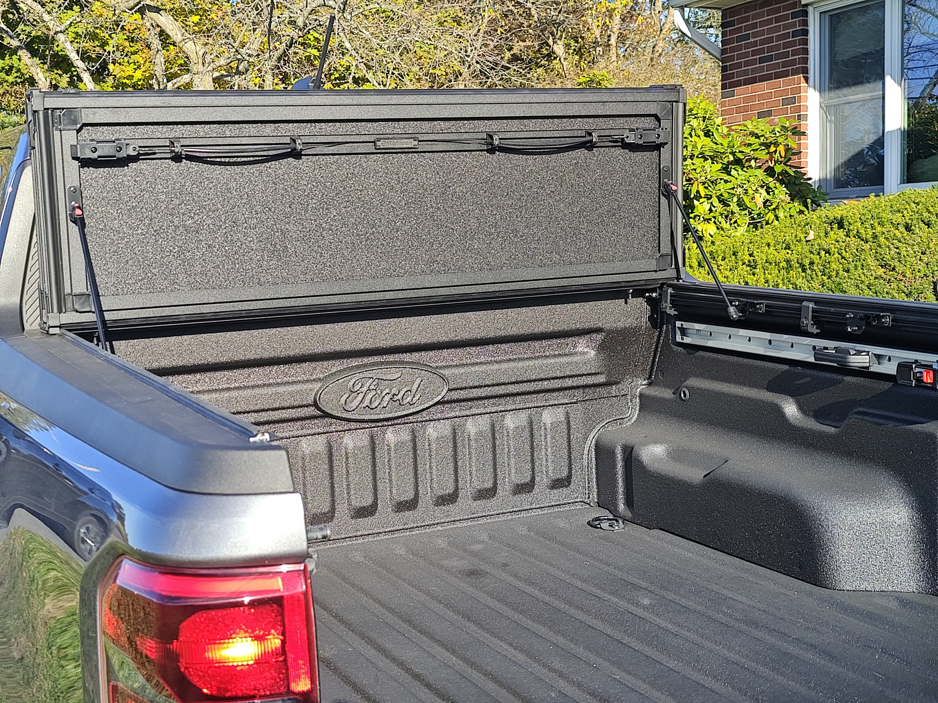 Worksport AL4 Flip-Up Hard Cover - SharpTruck.com